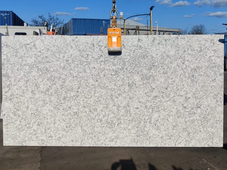 Calacatta Giotto Jumbo Quartz 3cm – UK Stone Company