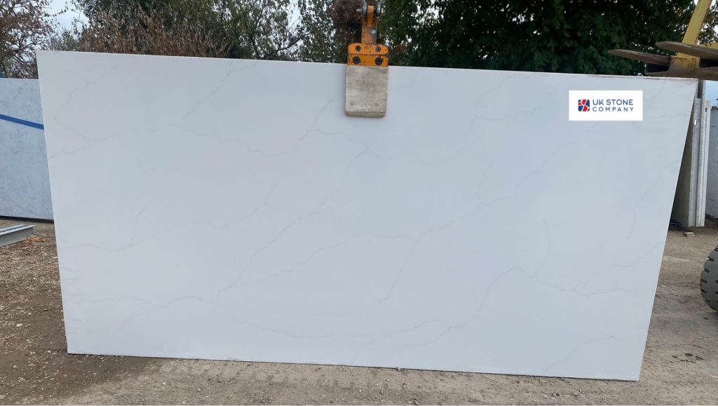 Calacatta Novara Jumbo Quartz 3cm – UK Stone Company