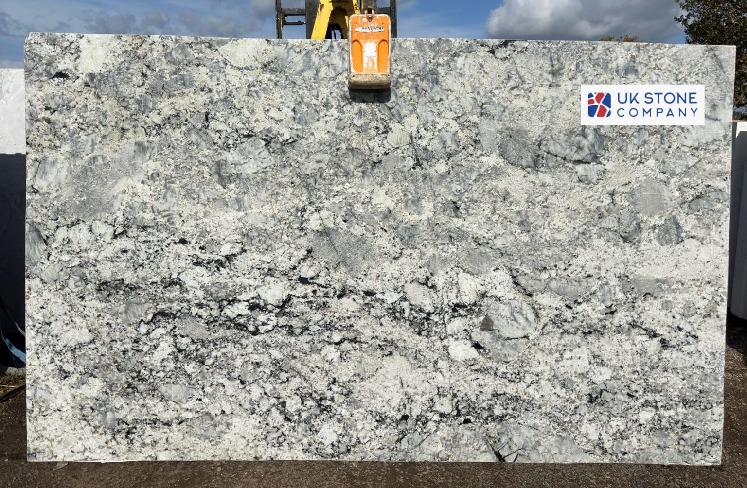 Autumn Cream Polished Granite 3cm Block No- BD1621 – UK Stone Company